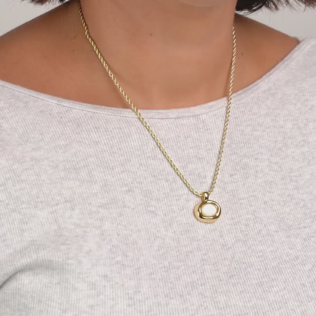 Belize Necklace | Gold-Filled Pearl Pendant on Italian Rope Chain – BRACHA